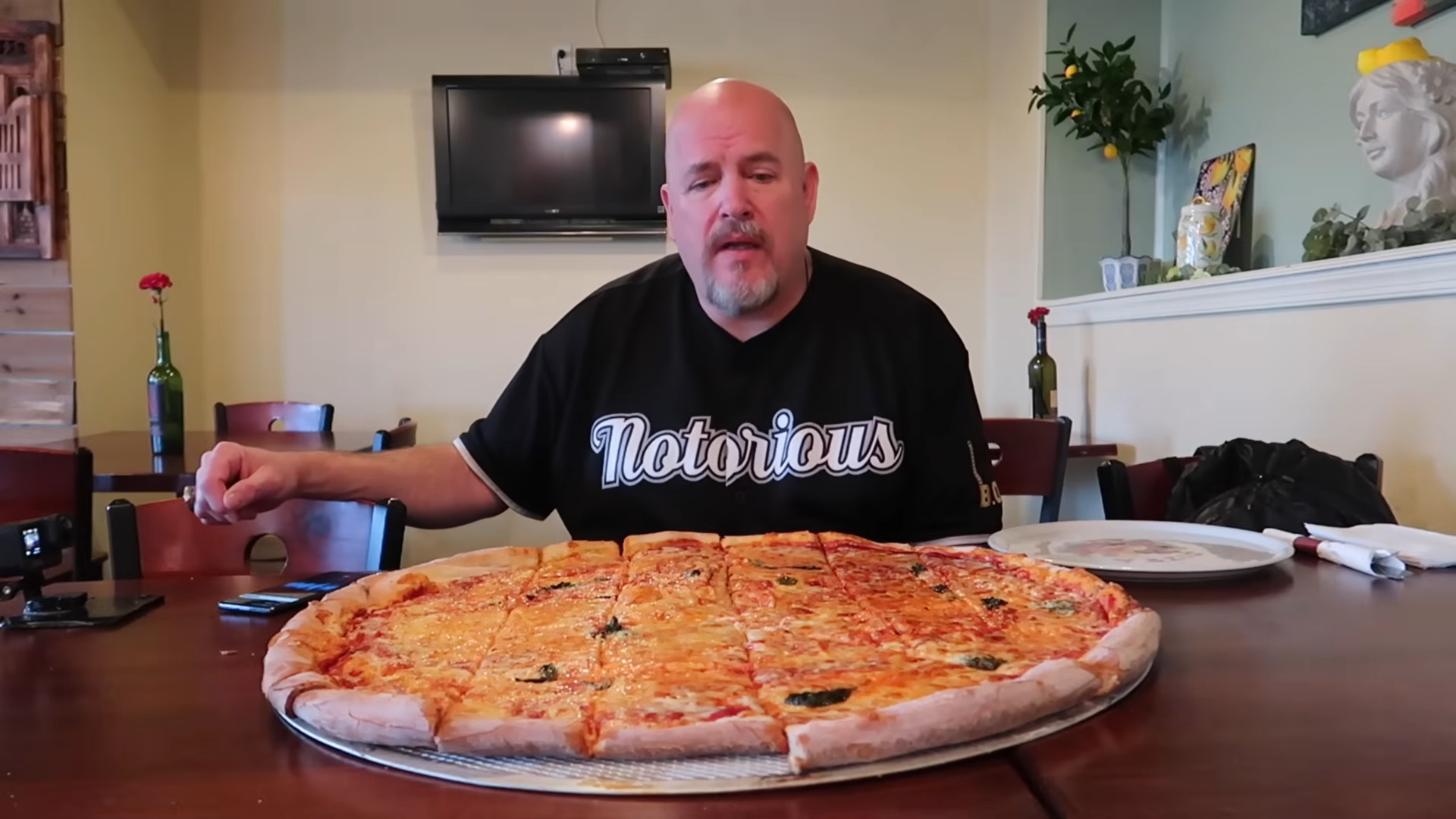 She said "no way" – can this guy really eat this 28-inch pizza?