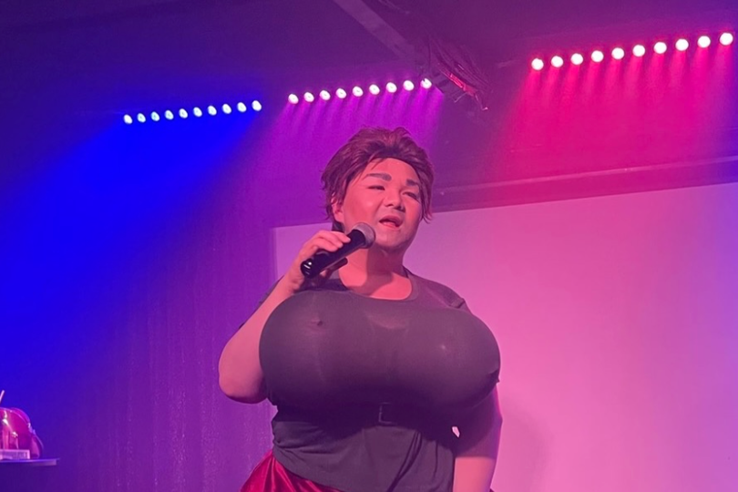 Erika Kirk and Melania Trump humiliated as drag queens raise $20,000 ...