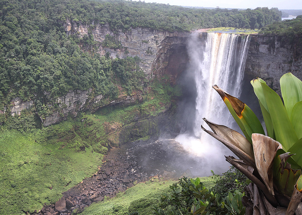 15 giant waterfalls hidden deep in the Amazon jungle