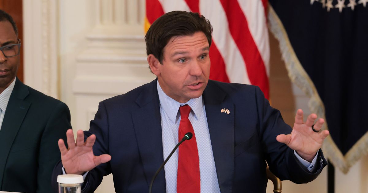 Ron DeSantis Accepts Hakim Jeffries' Challenge, Prepares to Fight Back ...