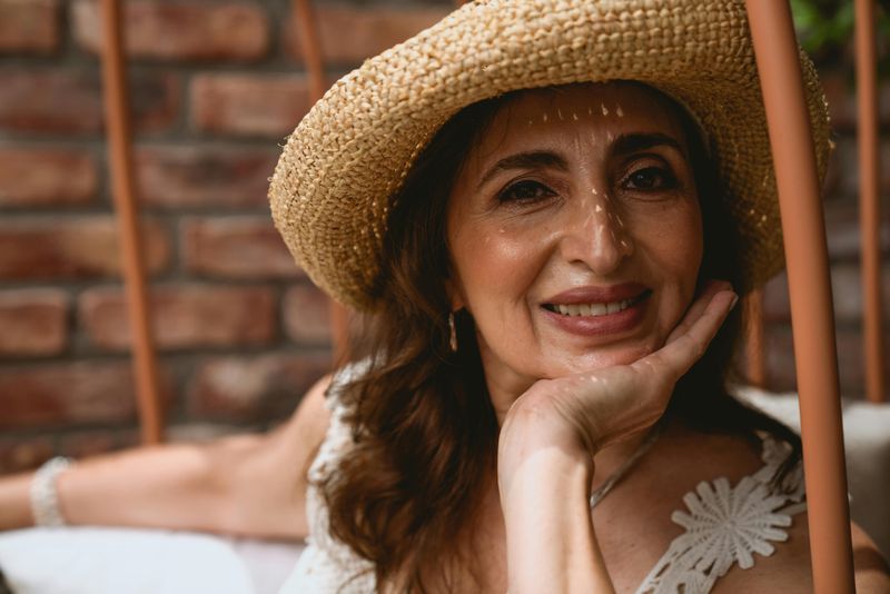11 common habits men find unattractive in women over 40