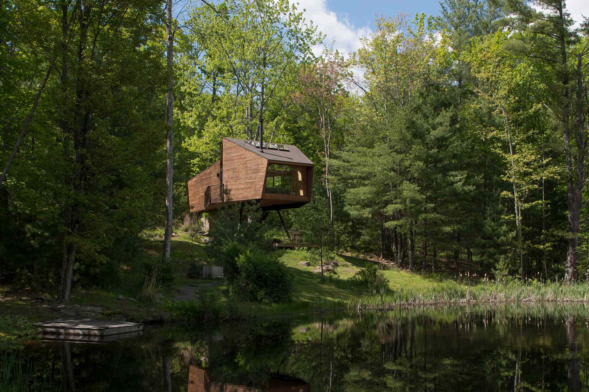 The most wish-listed Airbnb in New York is a gorgeous tree house with ...