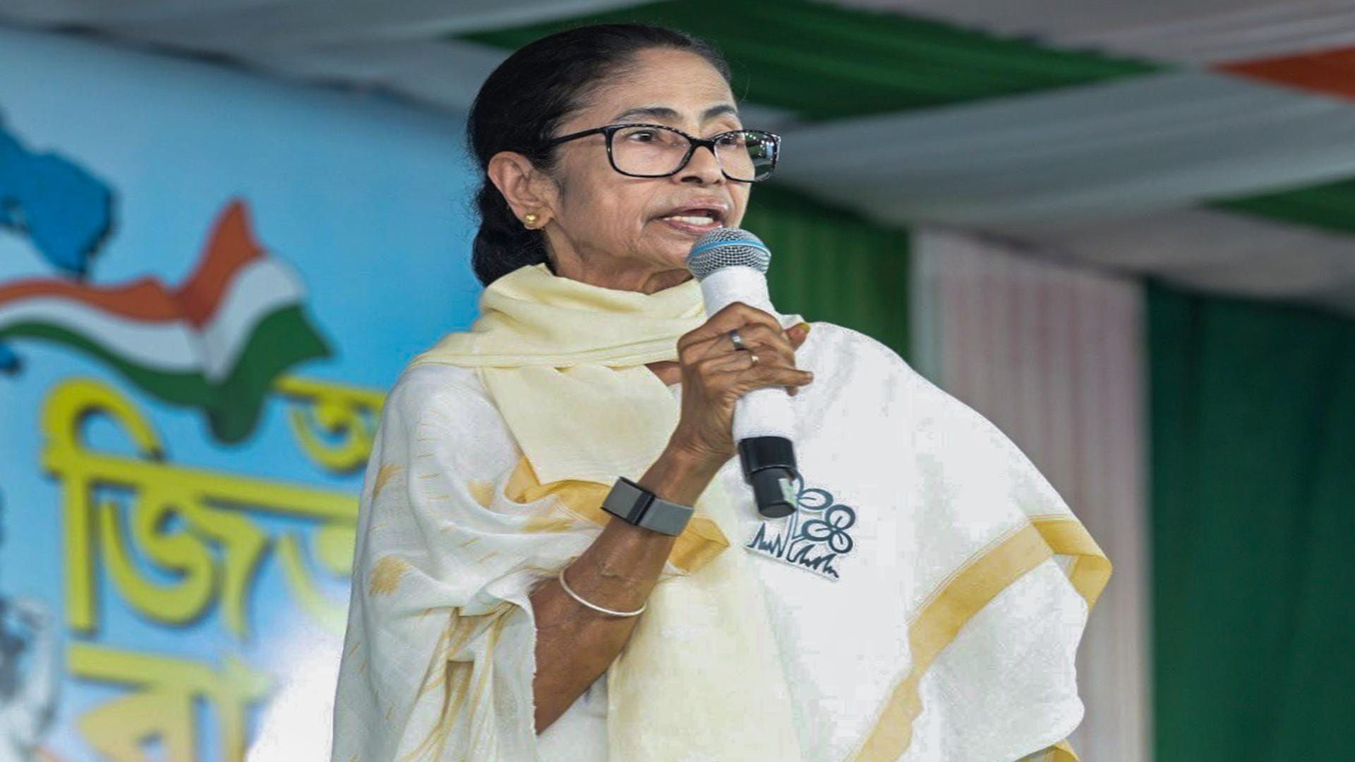Bengal polls: Mamata leads colourful roadshow in Kolkata’s Bhabanipur ...