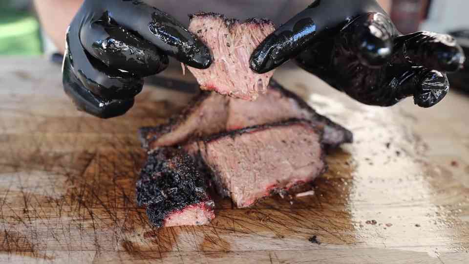 This is how I slice beef ribs the American BBQ way
