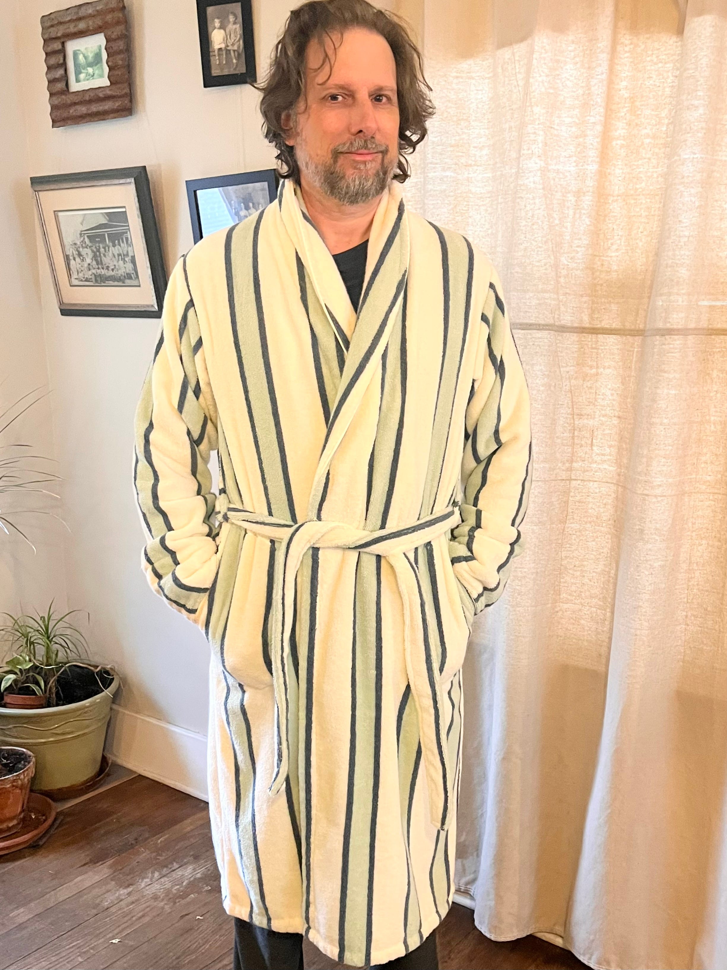 The 9 best men's bathrobes for lounging and showers
