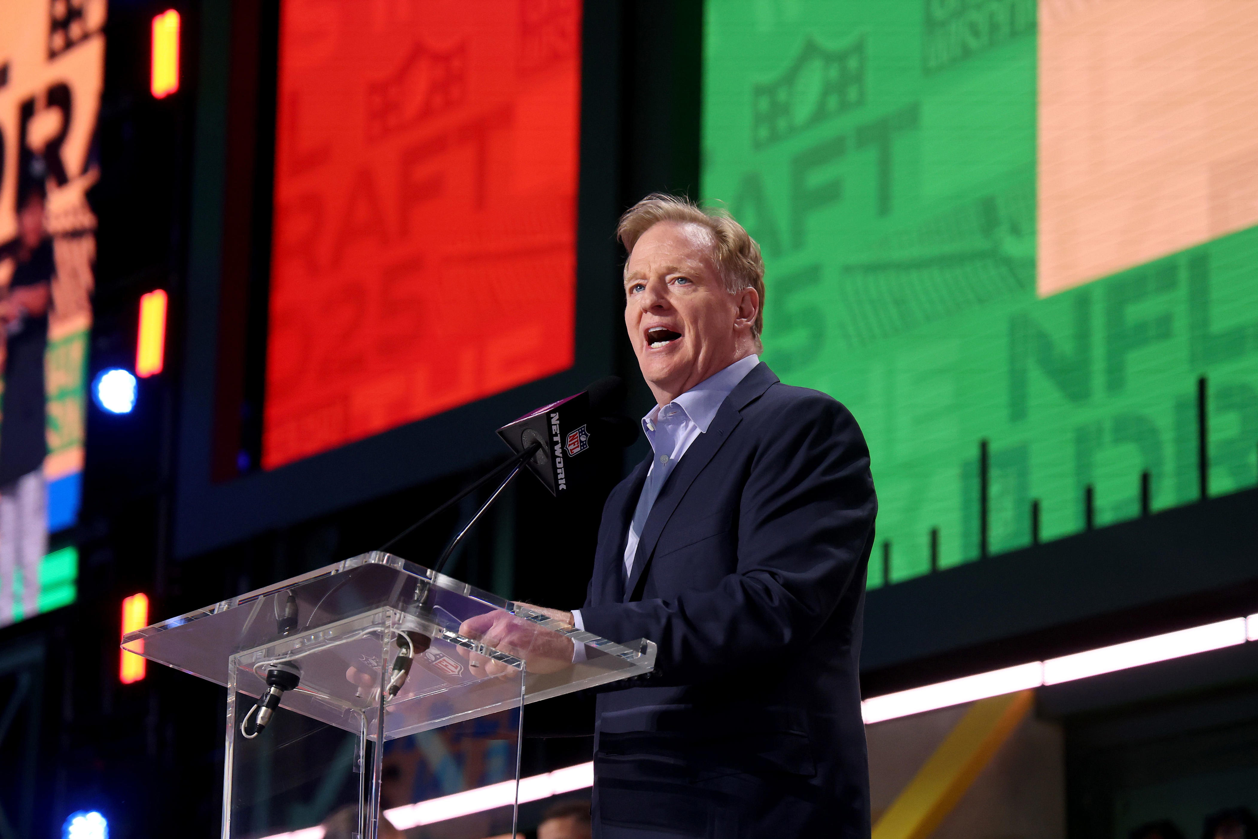 Why do fans still boo NFL commissioner Roger Goodell during NFL draft?