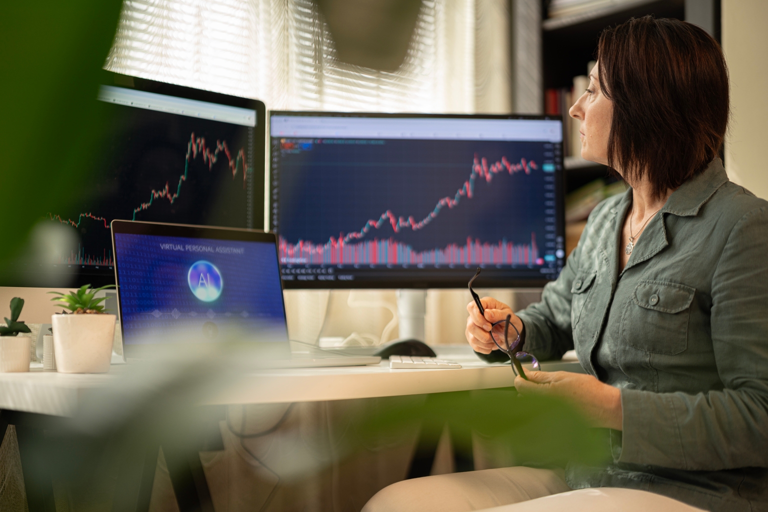 4 stocks to watch on Thursday: HON, LULU, NVO, BX