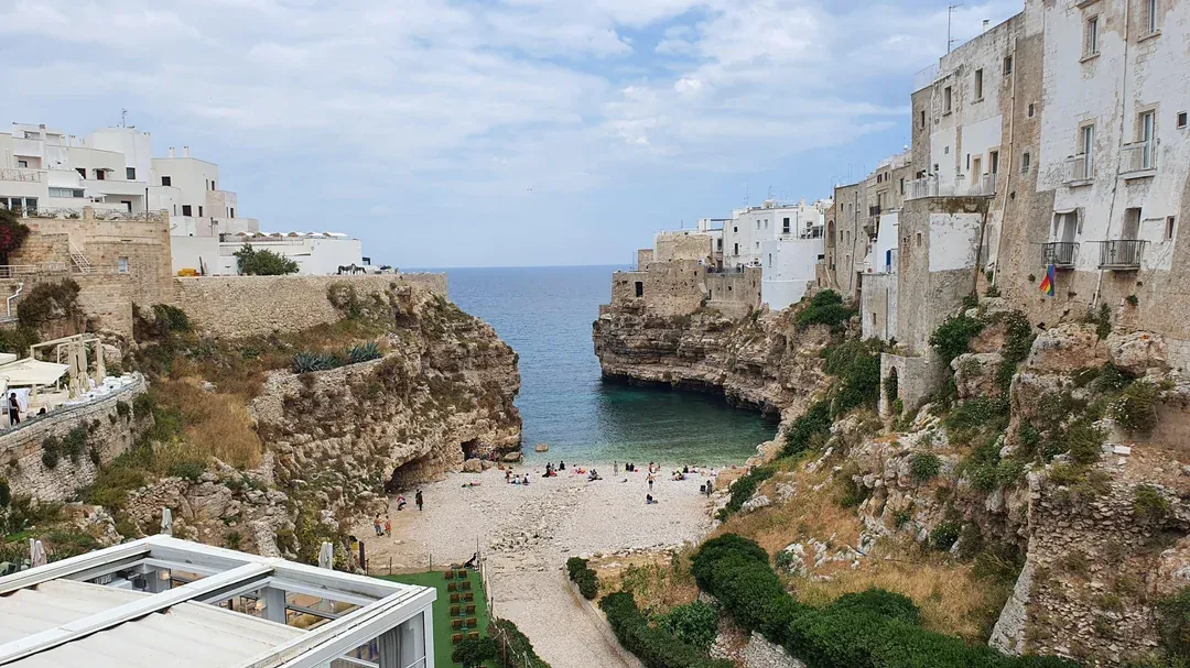 20 countries travelers say they keep revisiting