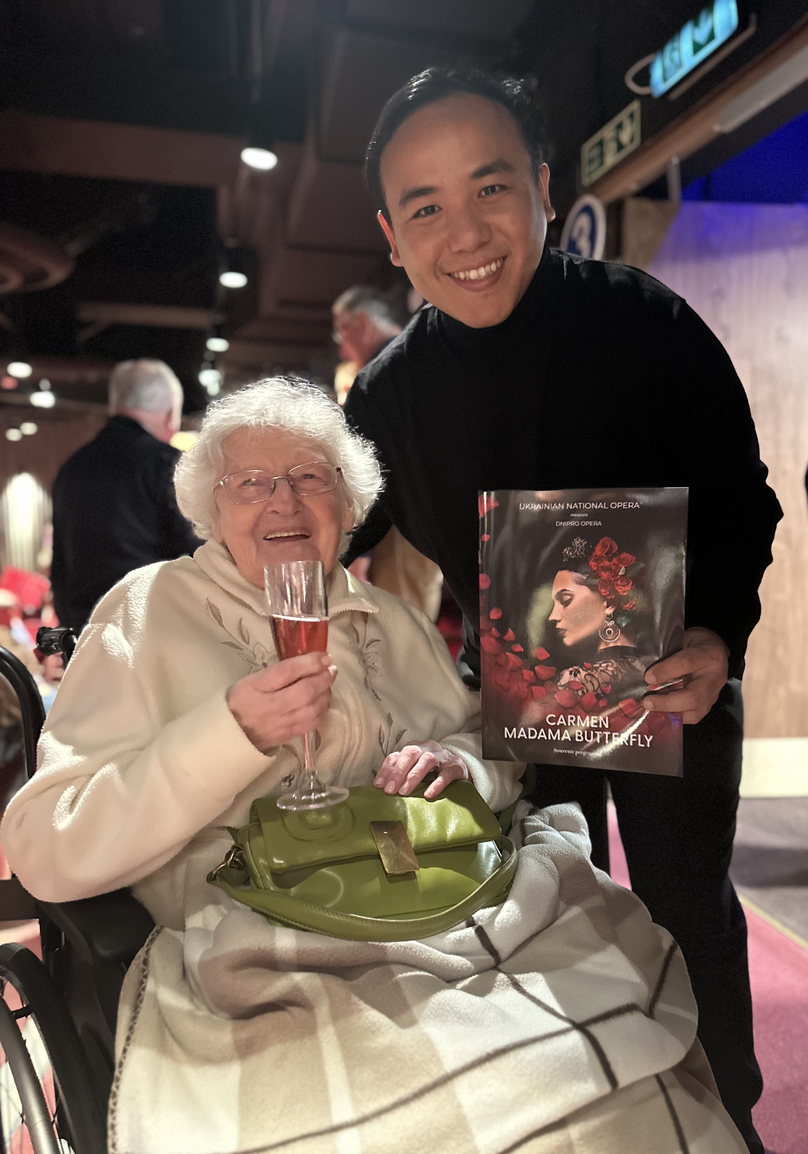 Hitting the high notes! 94-year-old Fleet resident reunites with ...