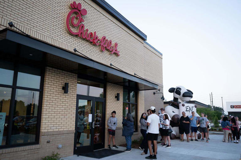 Here's what it looked like when Chick-fil-A opened its doors in Ocean ...