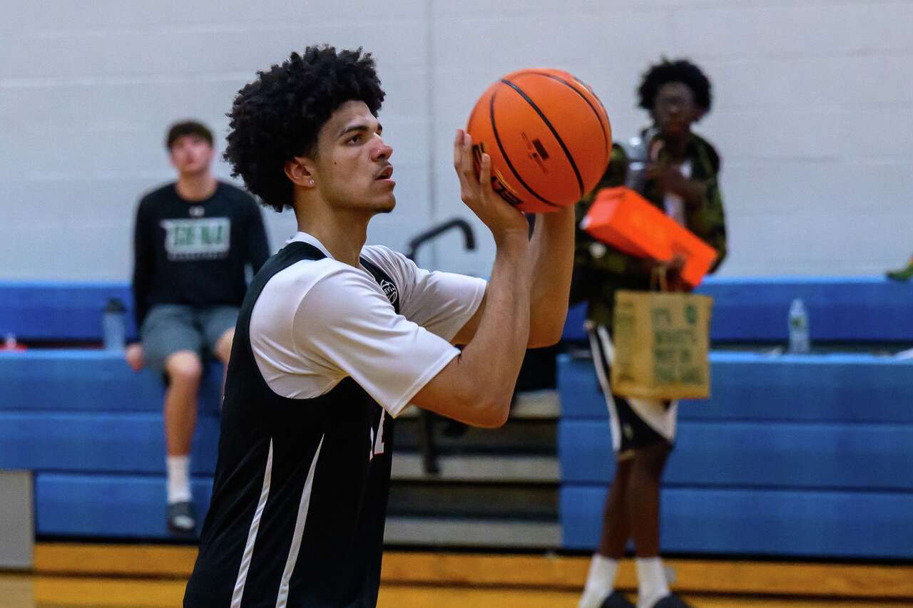 Three Albany-area basketball stars chase Division I dreams on Nike EYBL ...