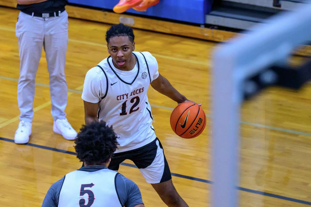 Three Albany-area basketball stars chase Division I dreams on Nike EYBL ...