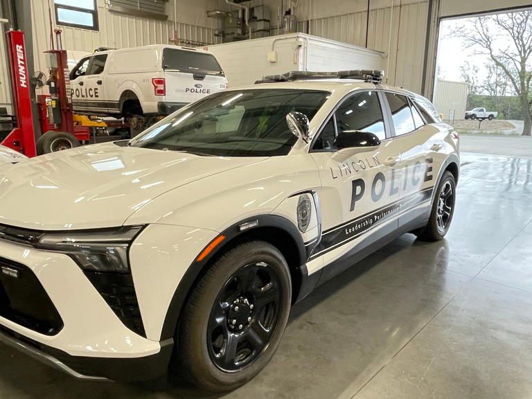 ‘A win-win-win’: Lincoln leaders unveil new electric police cruisers