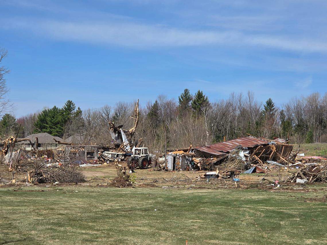 What happened to the missing pets after the Ringle, Wisconsin, tornado ...