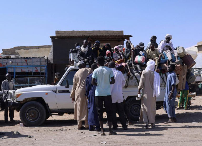 Deadly meningitis spreads as Sudanese refugees pack Chad camps, MSF says