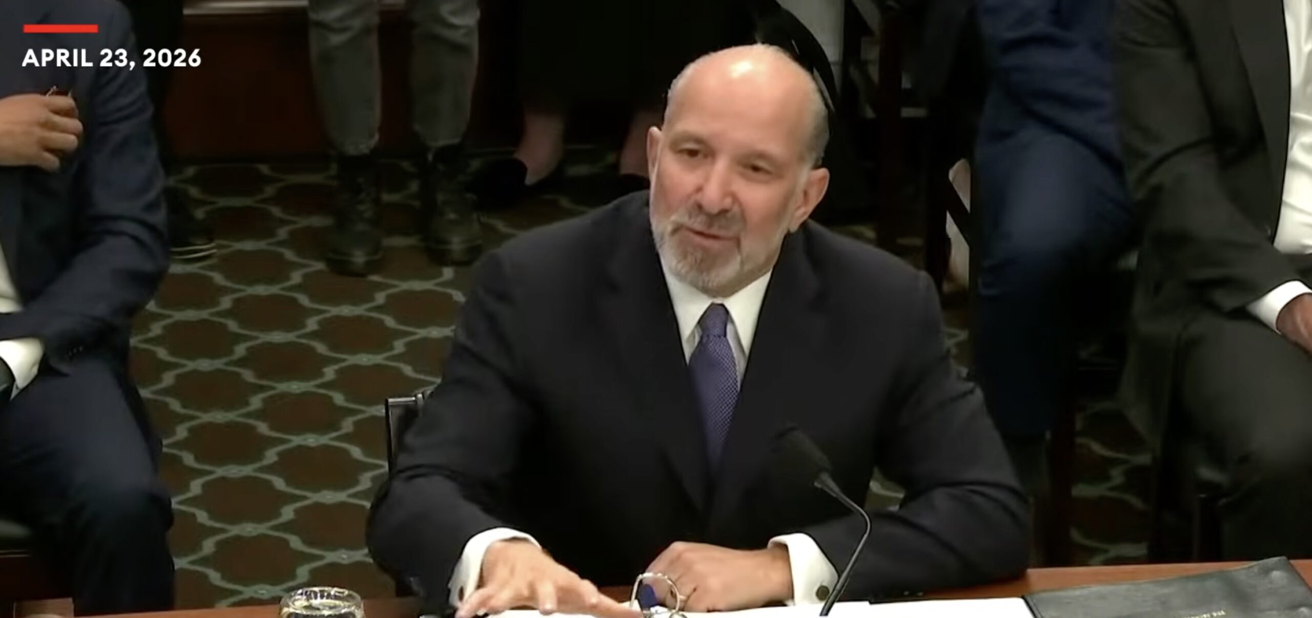 Howard Lutnick admits under oath that he’s only sold one Trump ‘Gold ...