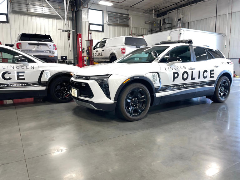 ‘A win-win-win’: Lincoln leaders unveil new electric police cruisers