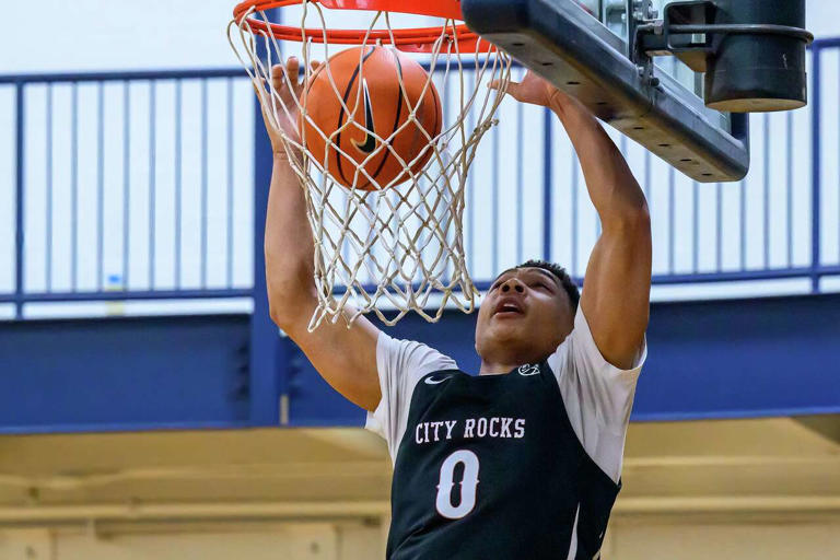 Three Albany-area basketball stars chase Division I dreams on Nike EYBL ...