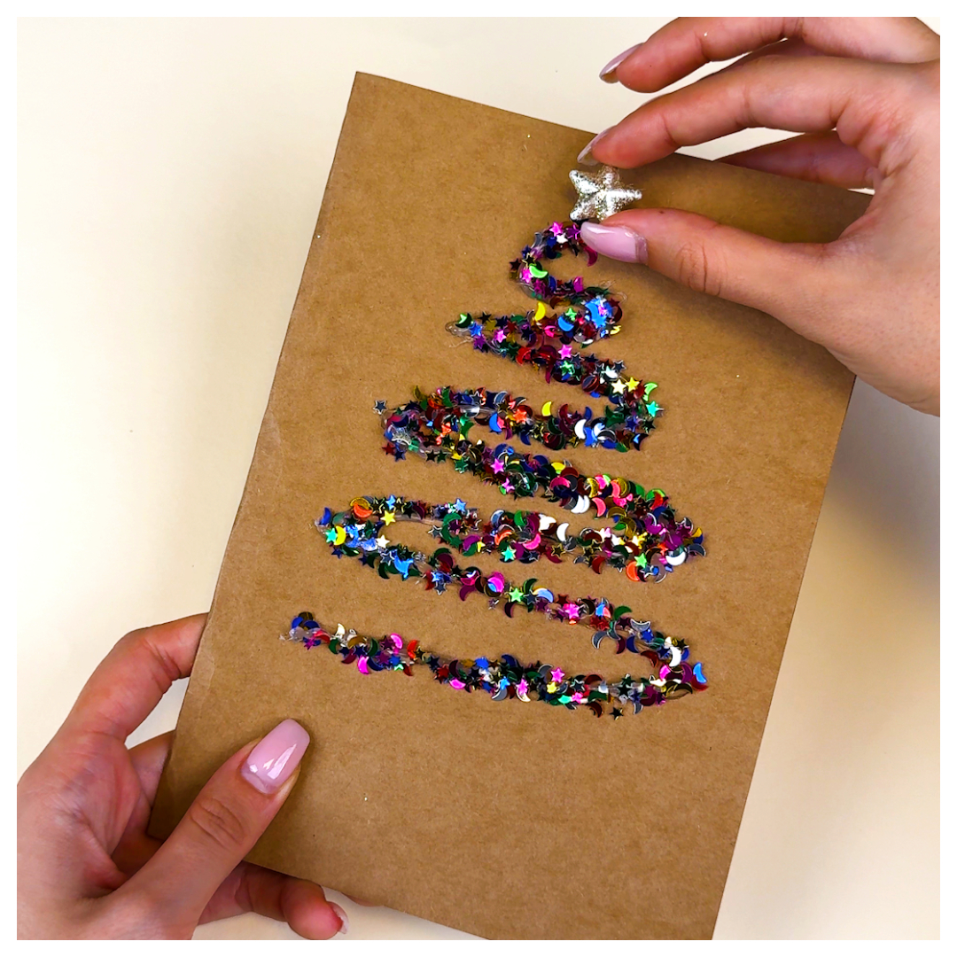 DIY Christmas card filled with festive magic💌🎄