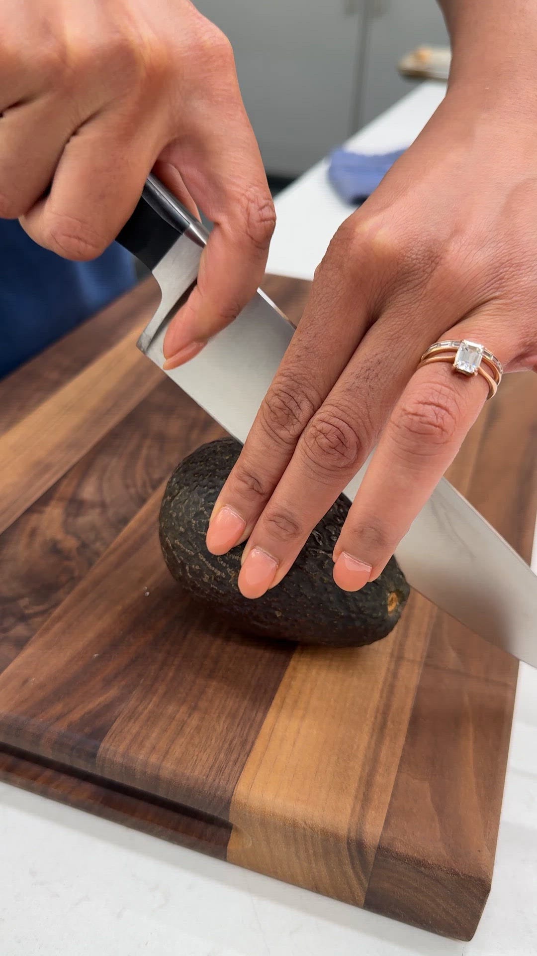 The correct way to cut an avocado