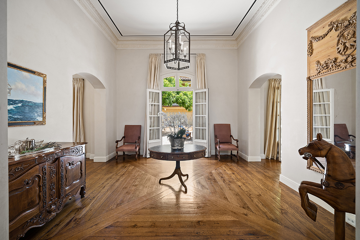 The 4 Winds estate in photos