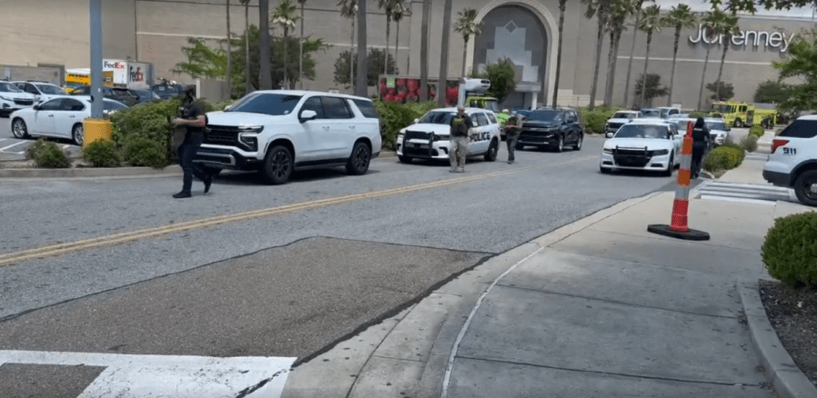 1 dead, 5 injured in shooting at Mall of Louisiana in Baton Rouge