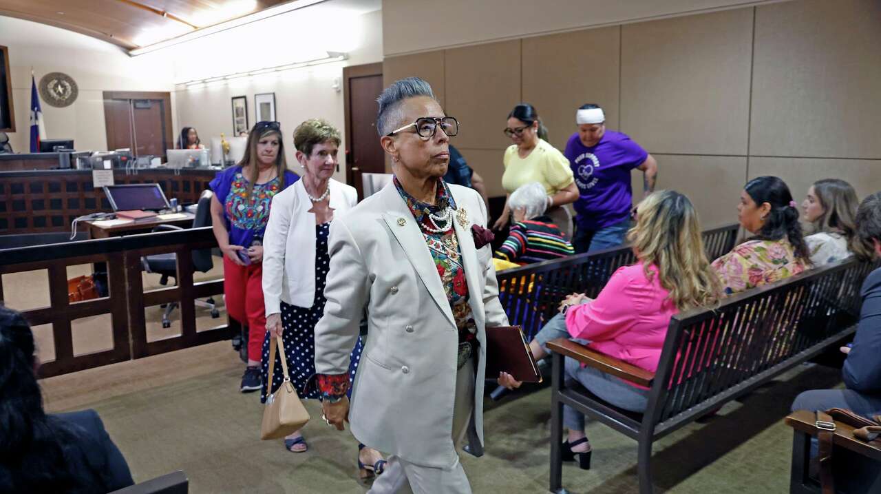 Former judge Rosie Speedlin Gonzalez lost her way and should never be ...