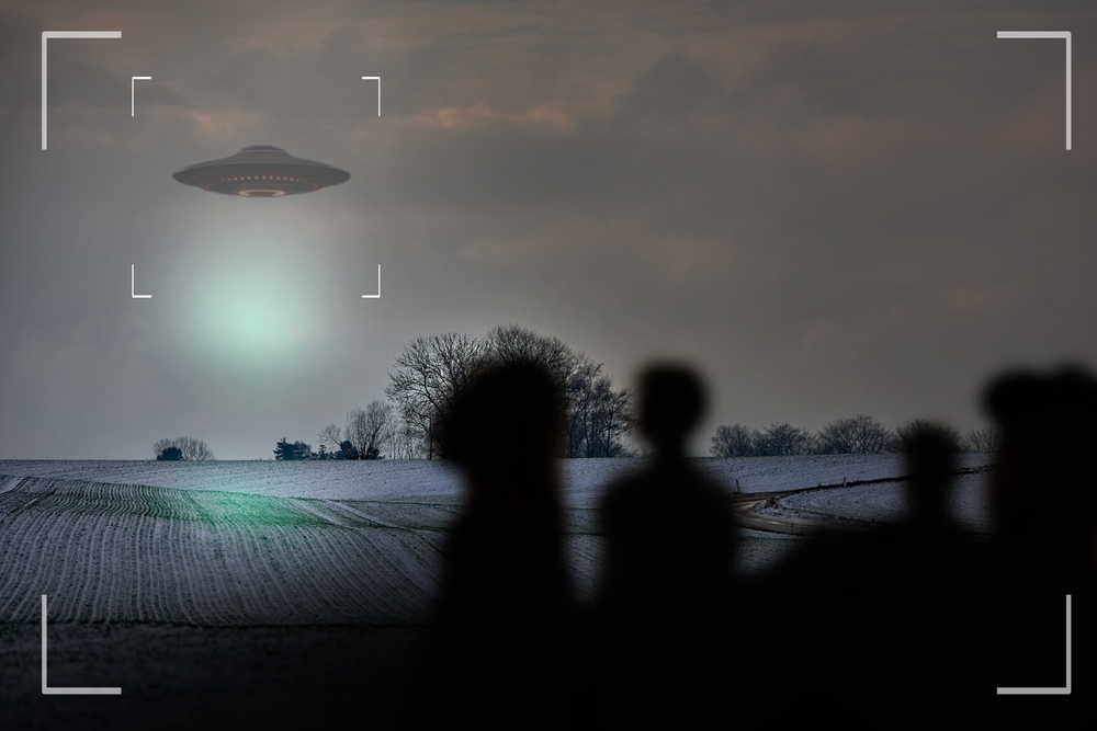 'They are real,' claim 250 people who allegedly saw UFOs in ...