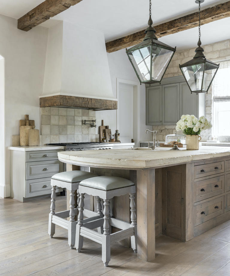 The 15 expert-approved kitchen island ideas you need to know about ...