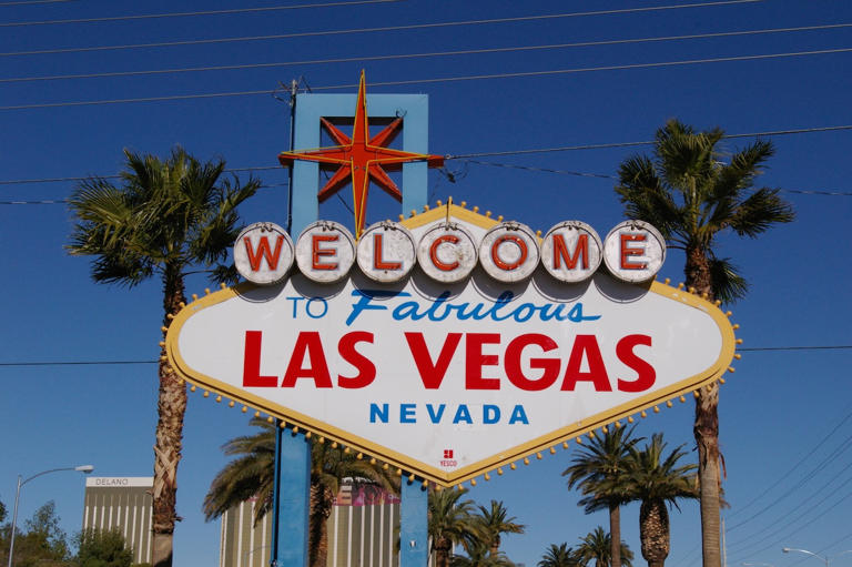 From Battlebots to Go Carts: 10 EPIC Things to Do in Las Vegas with Teens