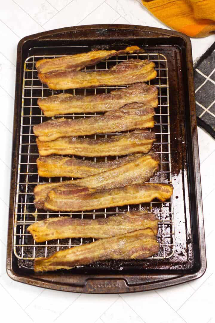 How to cook bacon in the oven (sheet pan method)