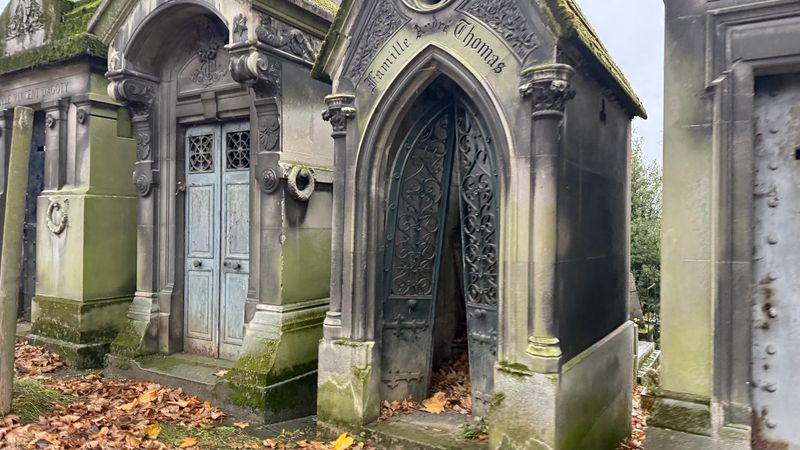 20 spectacular cemeteries that feel more like art galleries