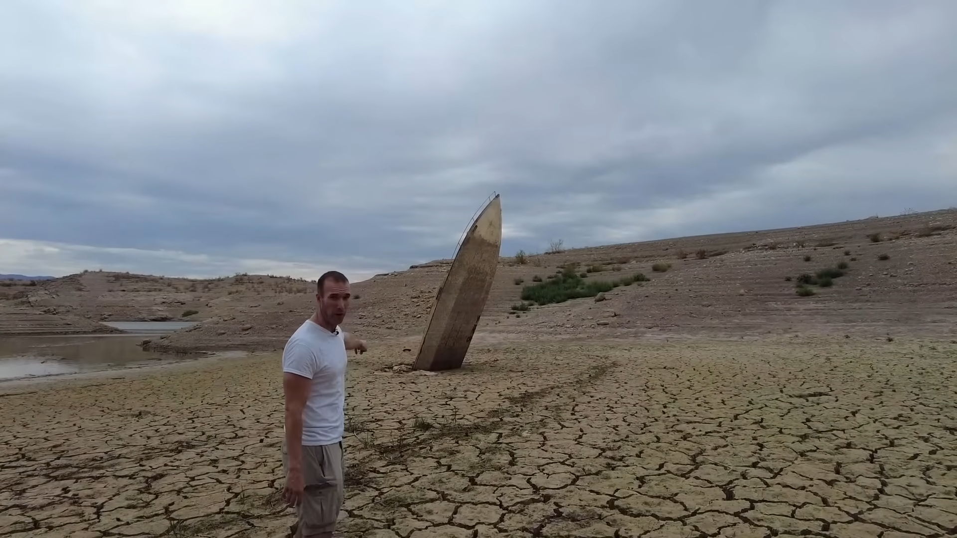 Lake Mead is drying up before our eyes!