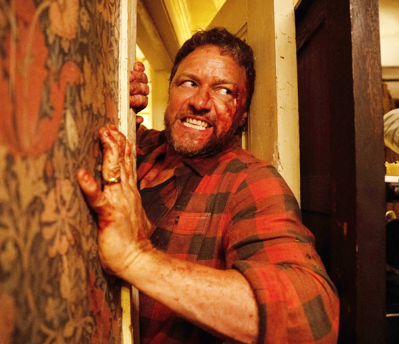8 best thrillers on Peacock right now (April 2026): 'Red Eye' and more