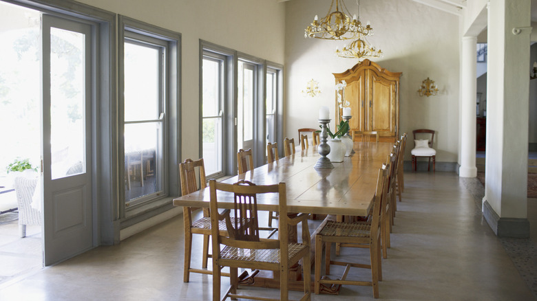 Ditch the traditional dining table: The antique furniture solution that ...