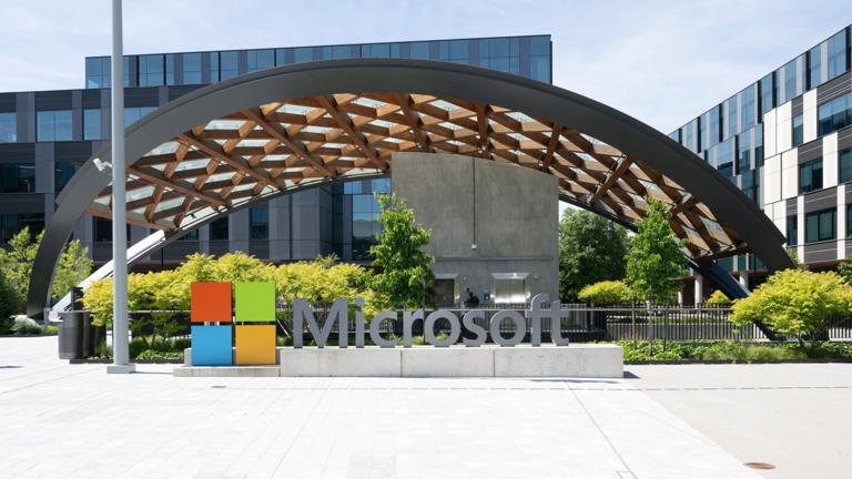 Microsoft offers buyouts to 7% of workforce