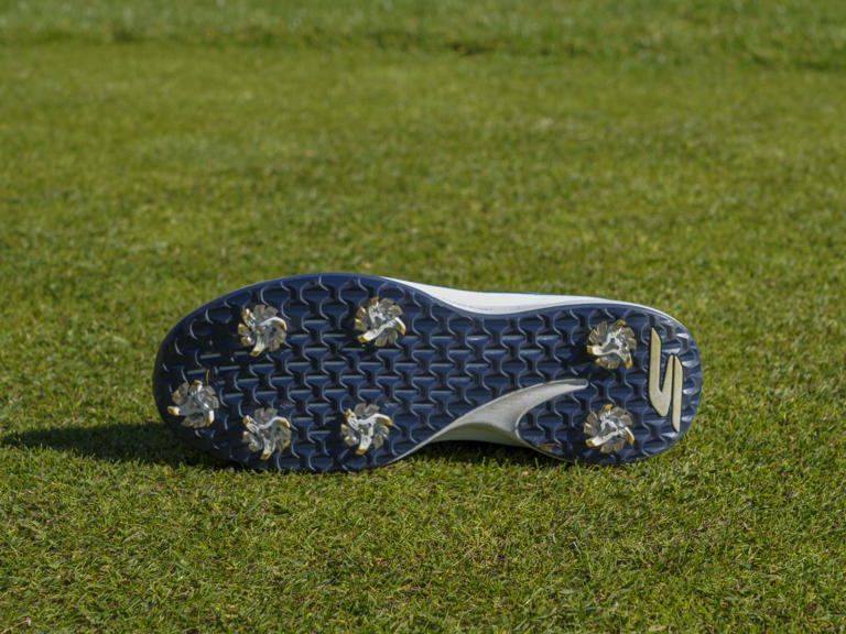 Skechers Go Golf Blade Tour Slip-In golf shoe review: A performance ...