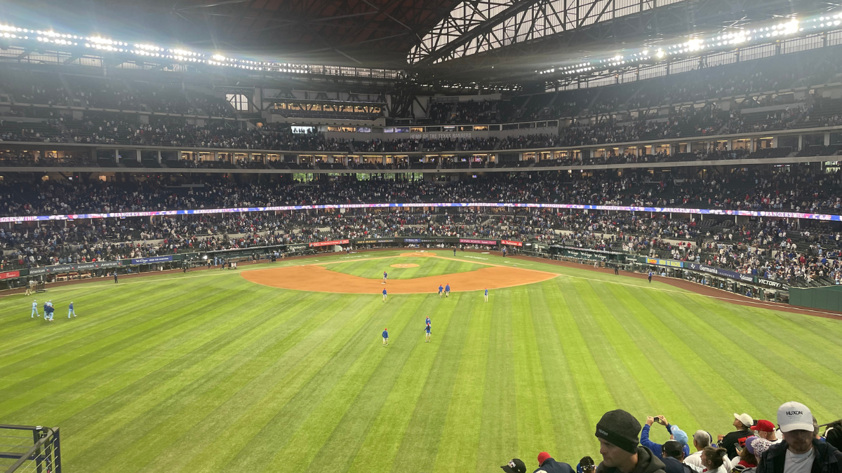 Yankees fan runs his mouth at Globe Life Field and gets sucker punched ...