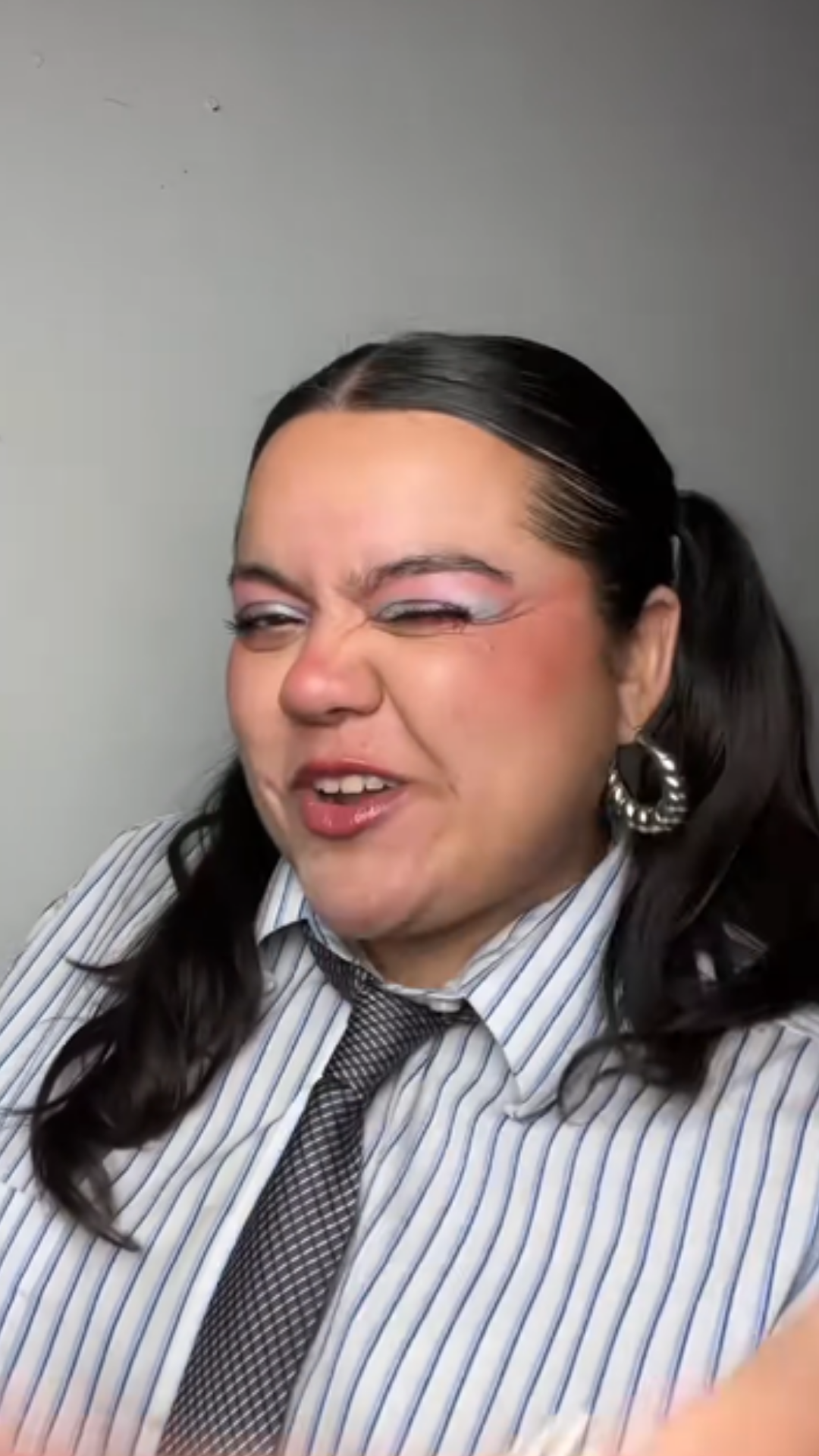 Tutorial de Maquillaje Brillante Look Glam