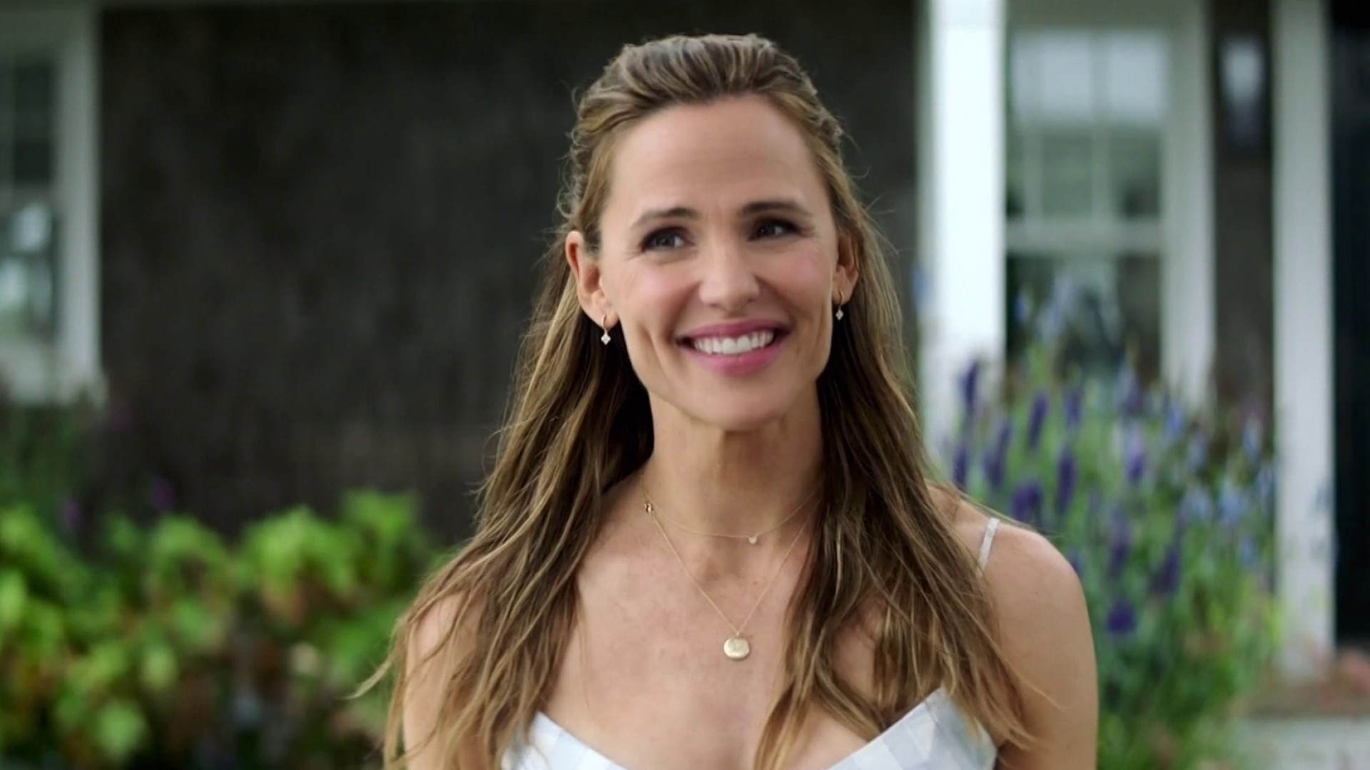 Get a first look at ‘Five-Star Weekend’ series adaptation