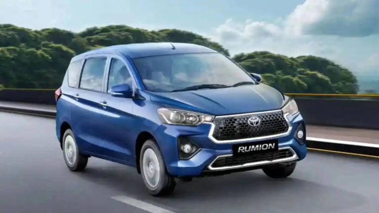 Toyota Rumion V AT Neo Drive - What this 7-seater offers for Rs 13.86 lakh