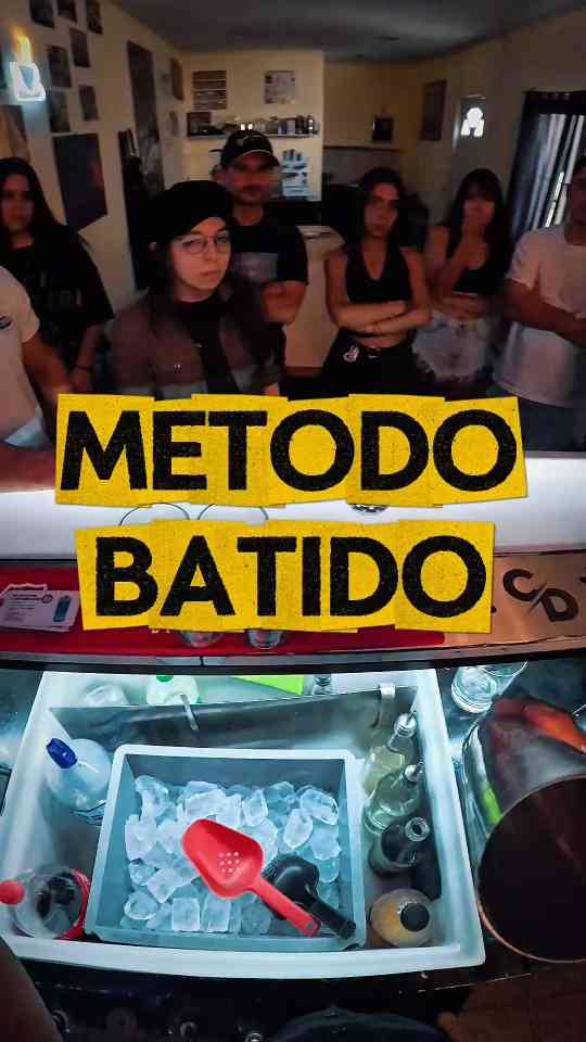 Cómo preparar cócteles batidos con técnica de bartender