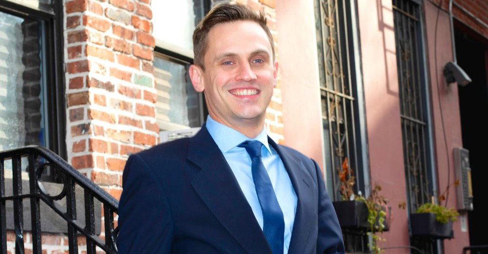 Gay candidate Carl Wilson beats Mamdani-endorsed pick in NYC gayborhood ...