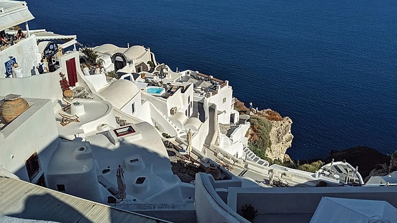 Santorini announces new restrictions after scientists flagged volcanic ...