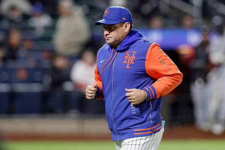 Mets manager Carlos Mendoza fires expletives at umpire over blown ABS call
