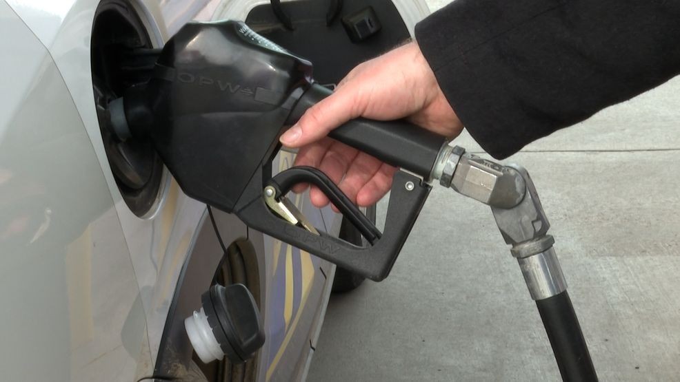 Gas prices could spike 40-80 cents Wednesday in Michigan after refinery ...