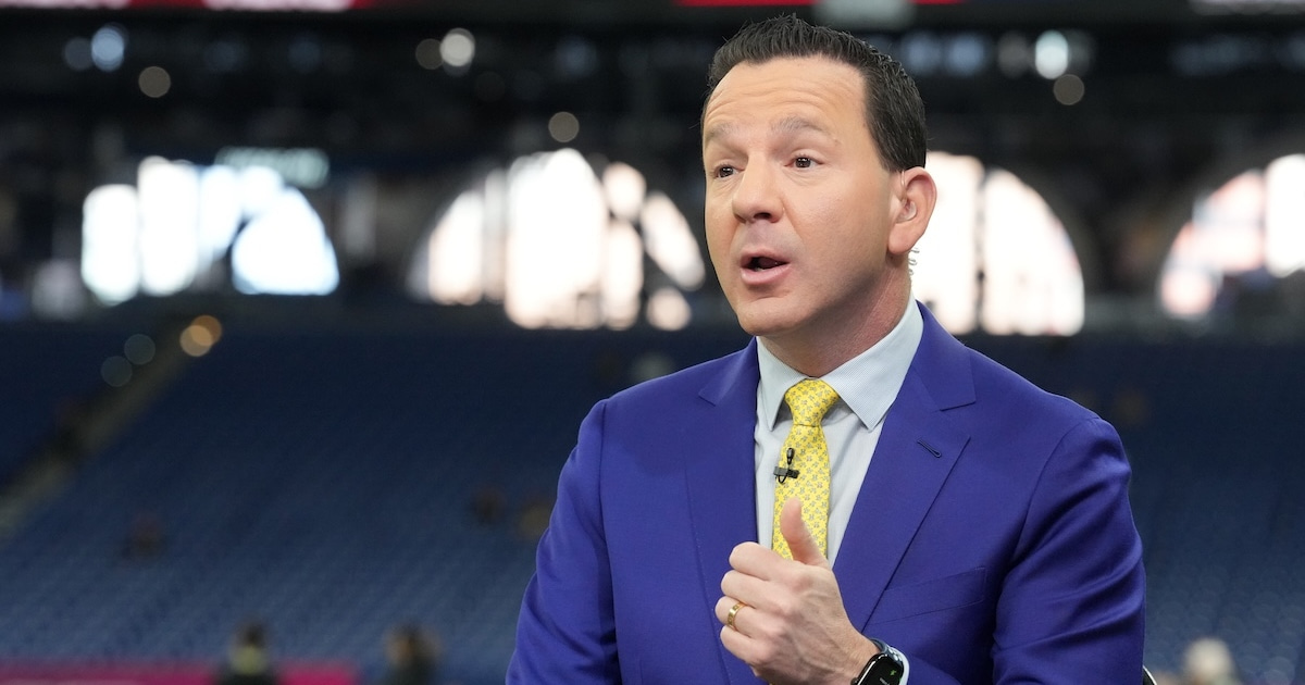 Report: ESPN finalizing multi-year deal with NFL insider Ian Rapoport