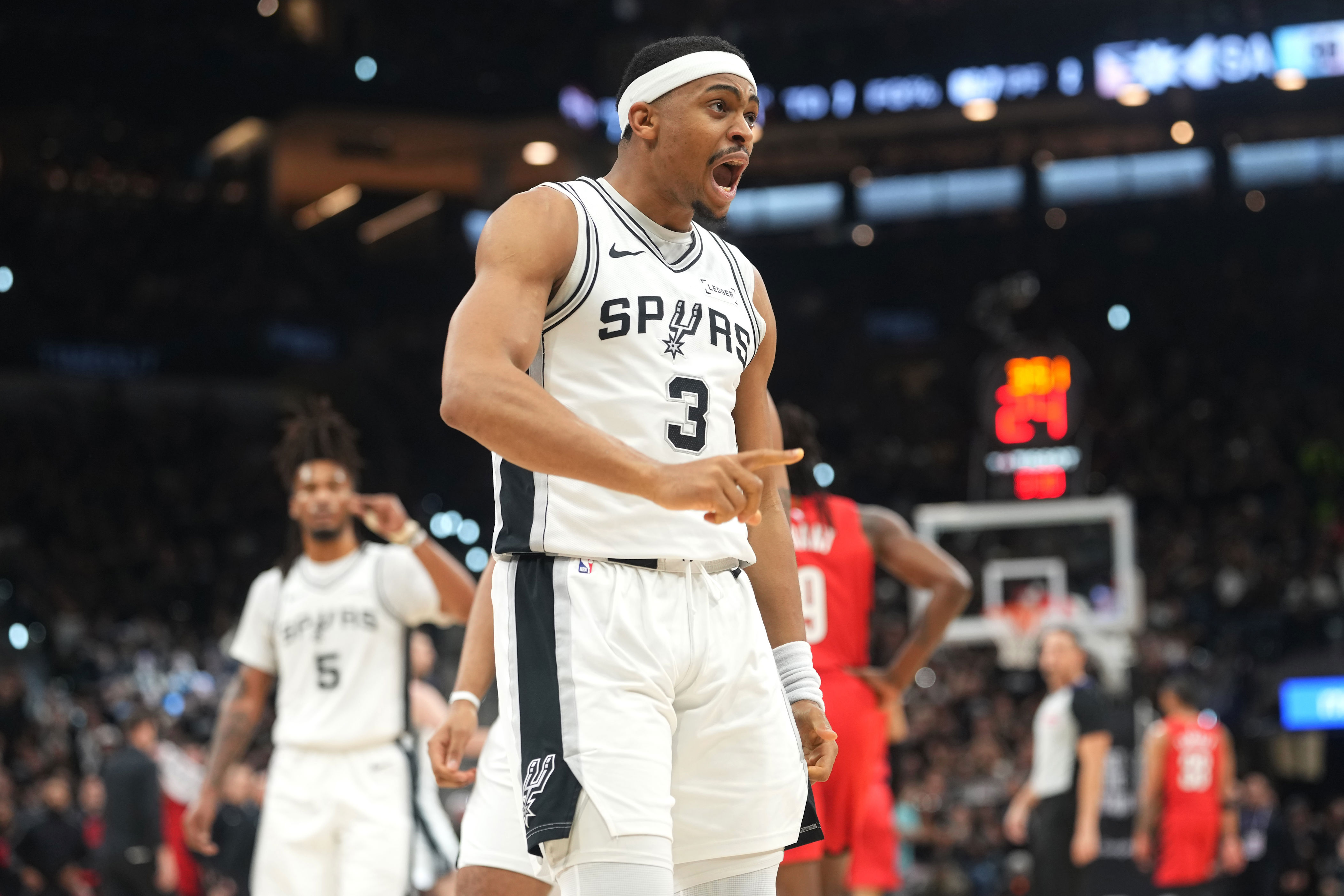 Box grades: Spurs storm out of the gate, coast to Round 2