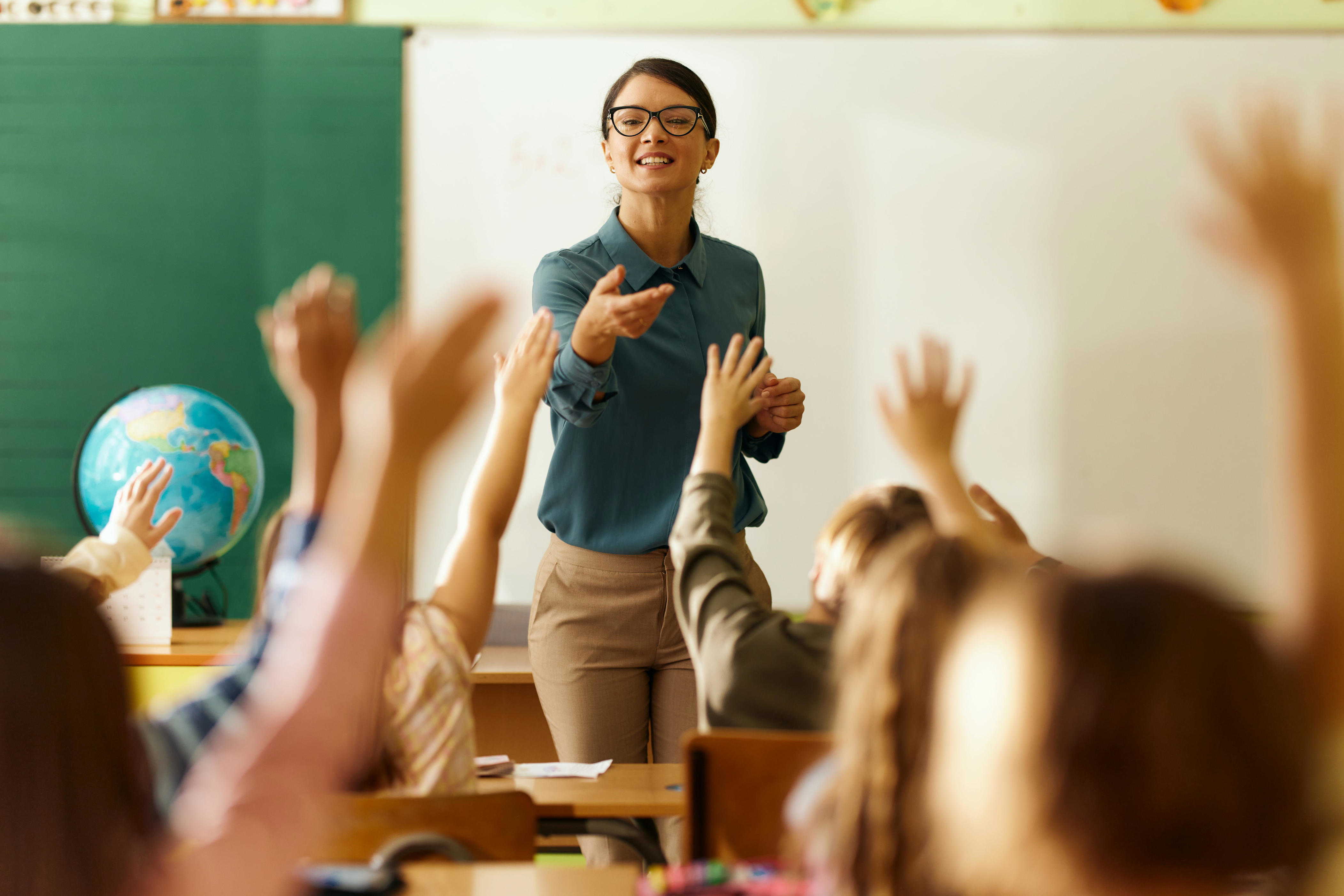 Teacher salary in Florida ranks near bottom in US. See pay by state