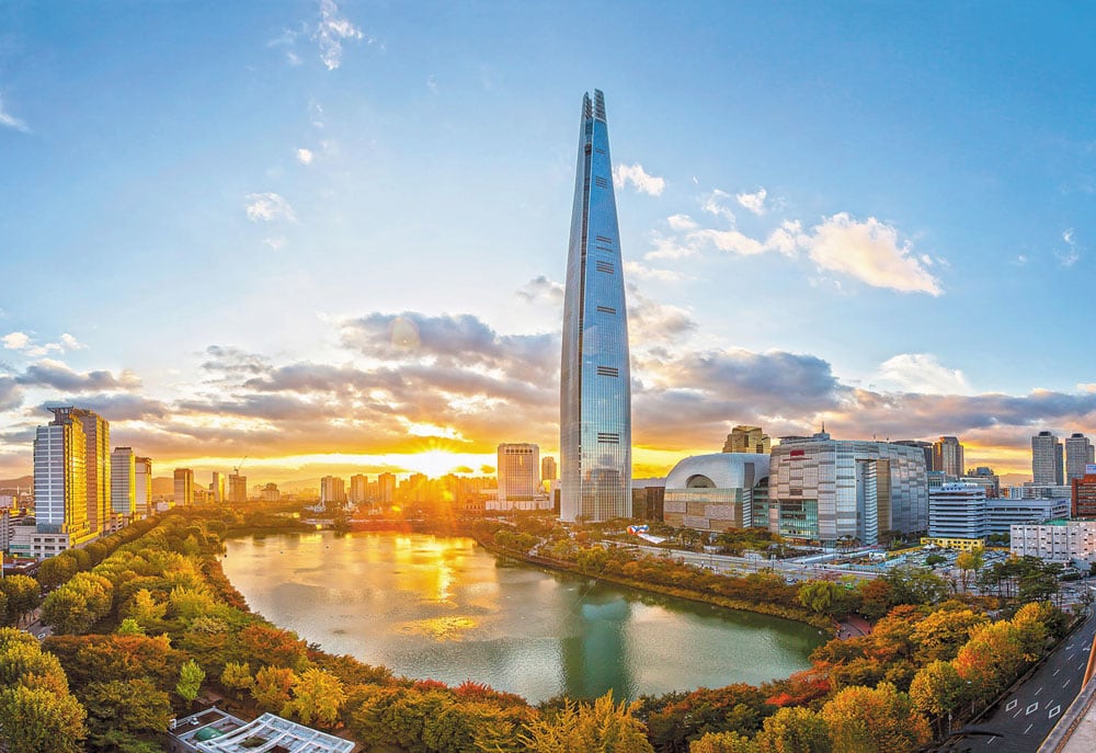 Lotte Chemical bolsters medical, construction supply chains amid crisis